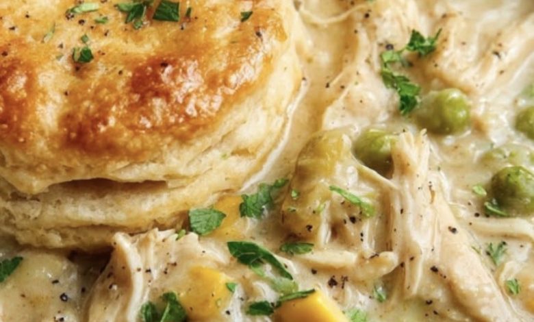 Crock Pot Chicken Pot Pie - DEESVIRAL