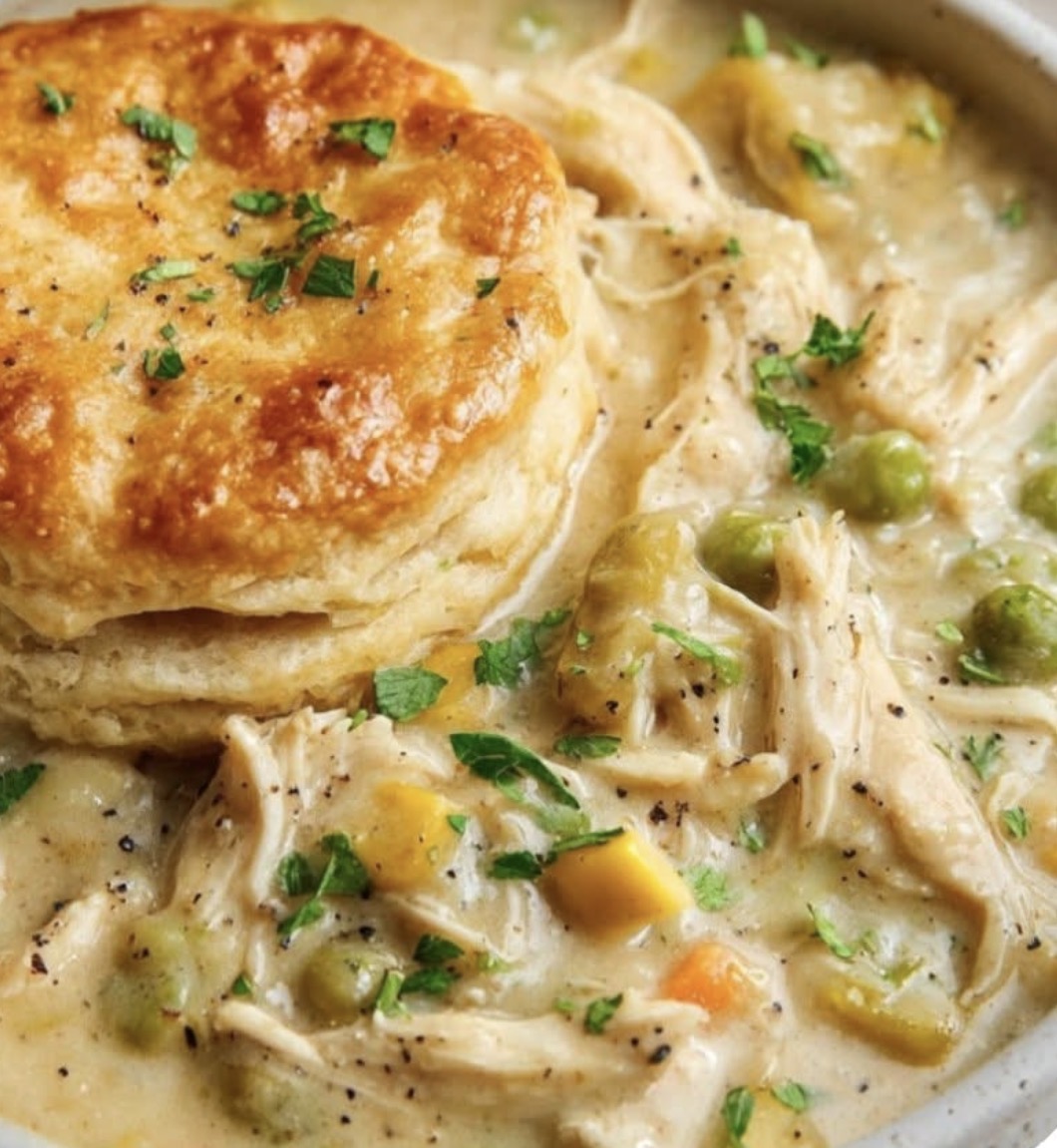 Crock Pot Chicken Pot Pie - DEESVIRAL