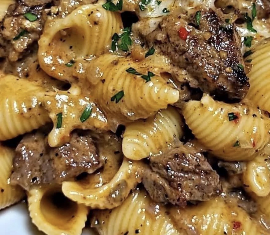 Reese’s Peanut Butter Earthquake Cake - DEESVIRAL