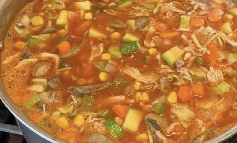 Simple Crock Pot Chicken Vegetable Soup - DEESVIRAL